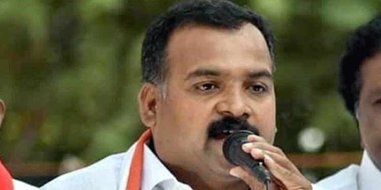 'అంబానీ స్థాయి సంప‌న్నుడిగా కెసిఆర్‌' - The Leo News | Telugu News